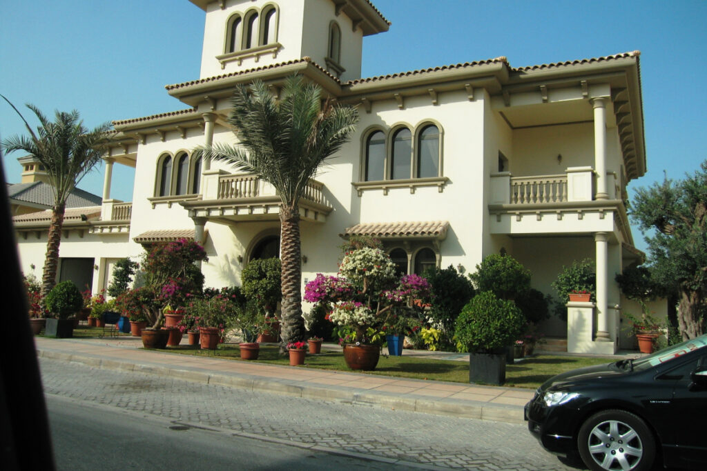 Palm Jumeirah Villas - Dhabi Contracting